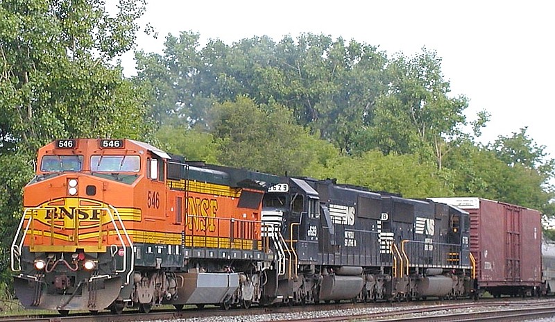 BNSF 546